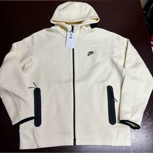 Nike | Shirts | Nike Sportswear Tech Fleece Windrunner Hoodie Coconut ...